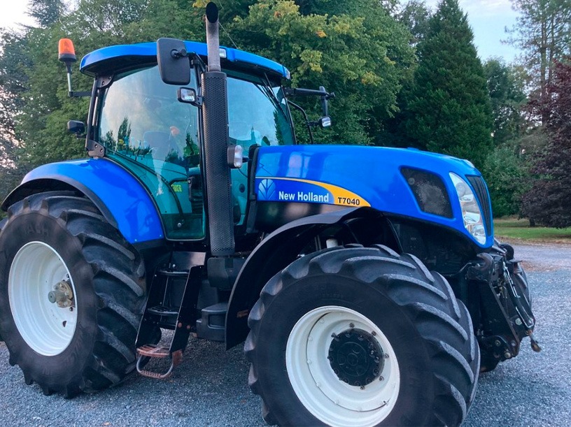 T 7040 New Holland | Agtrac®