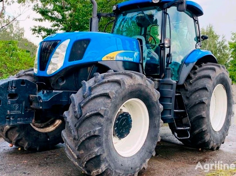 T 7040 New Holland | Agtrac®